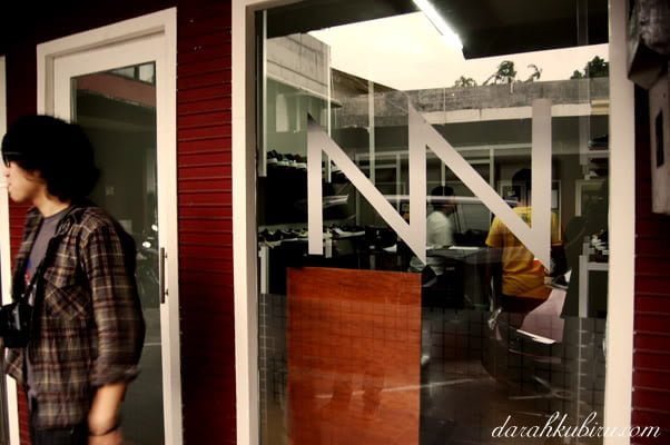 Penny Store, Jakarta - Darahkubiru