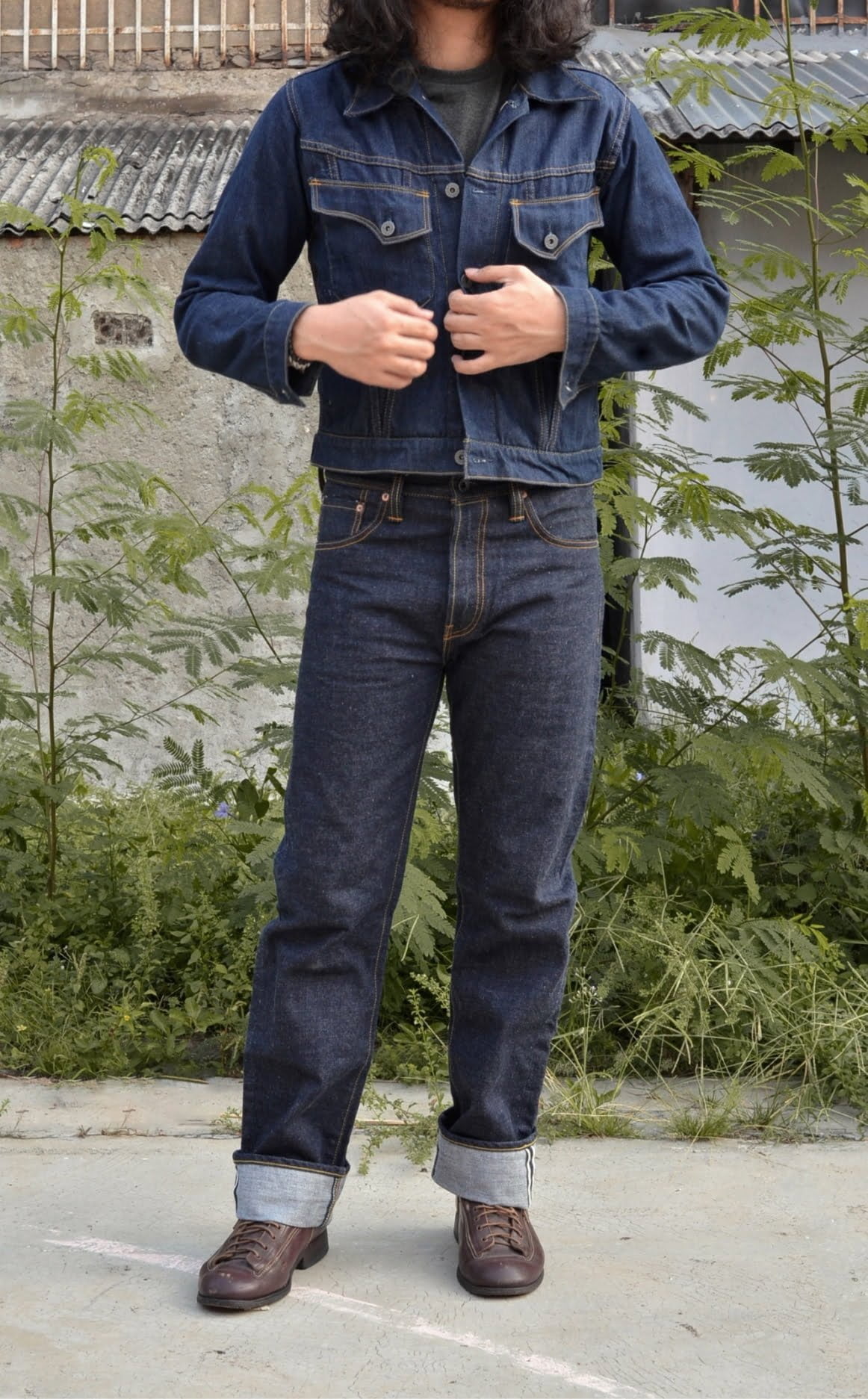 Warna Biru Denim Tuh Cocoknya Dipadukan Dengan Warna Apa Sih? - Darahkubiru